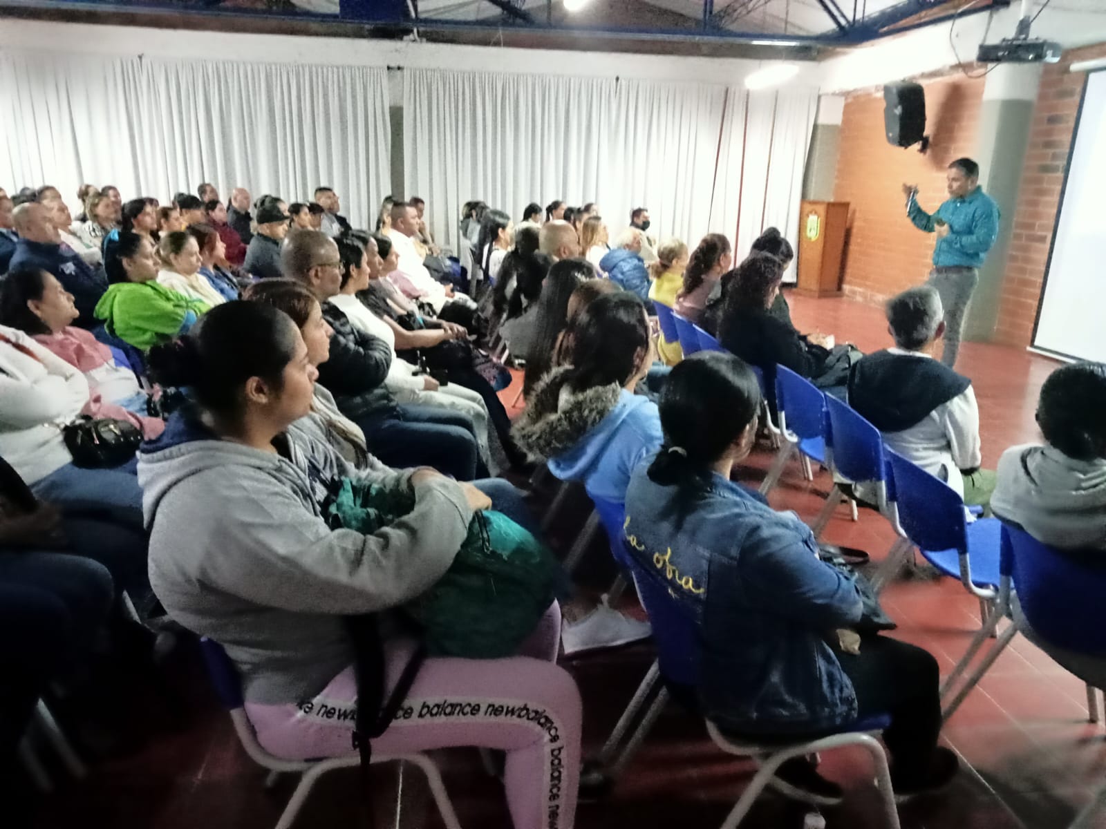 :::I. E. COMPARTIR:::