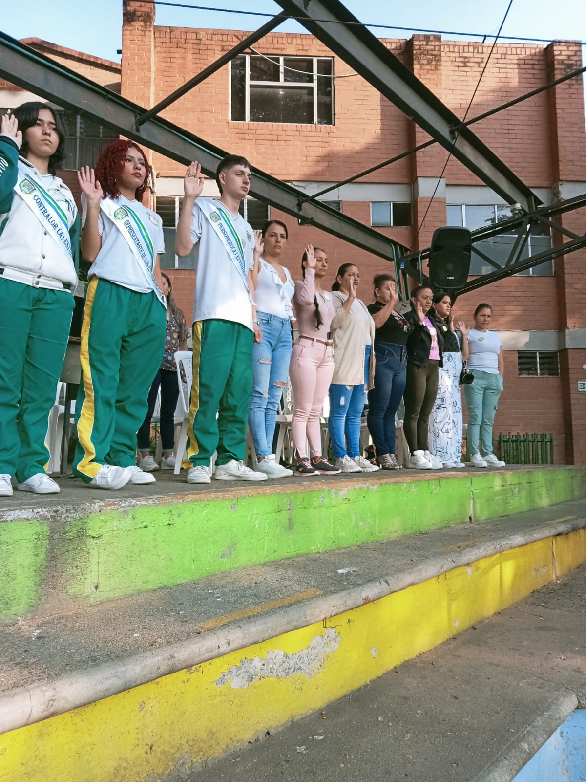 :::I. E. COMPARTIR:::